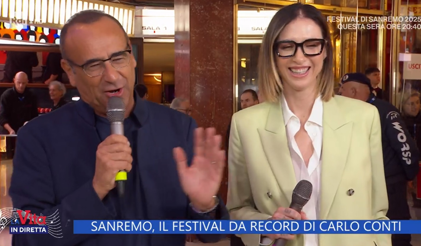 Il dissing di Tony Effe a Carlo Conti - Davide Maggio