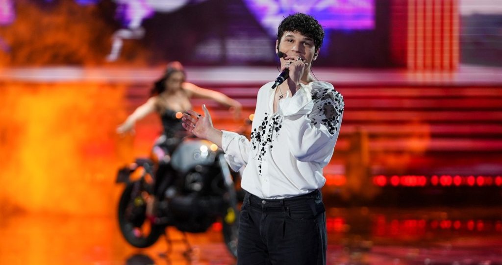 Amici 2025, anticipazioni sesta puntata del Serale: ospiti Achille ...